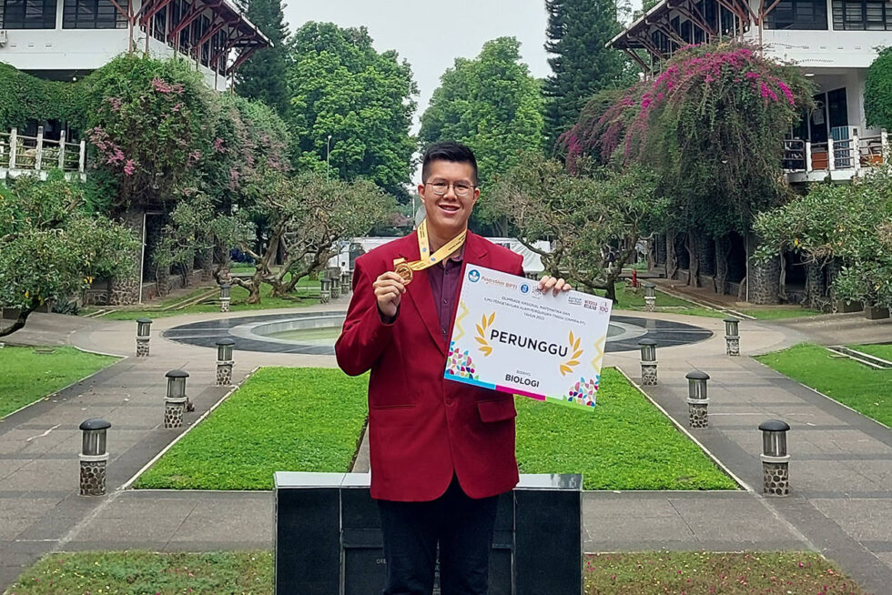 Geoffrey Christian, FK Untar Student National Award Recipient ...